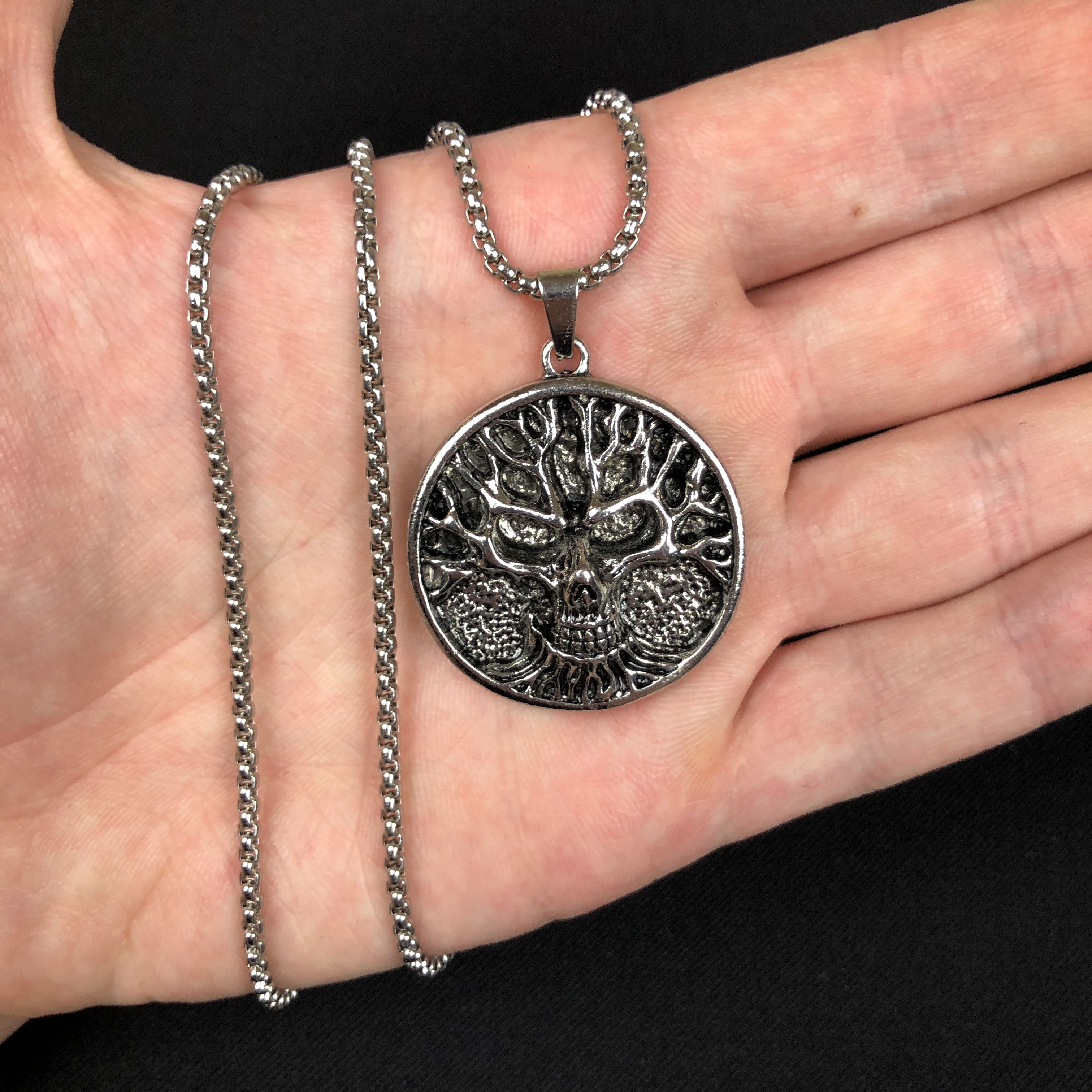 Chain × Jewelry × Streetwear Skull Necklace Punk Chain Opium Style ...