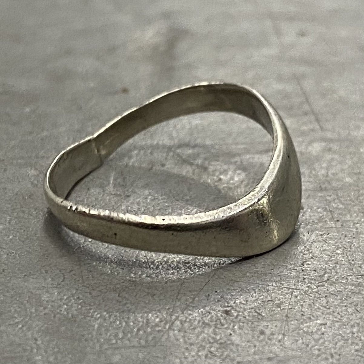 Vintage Vtg 60s 70s Navajo Sterling Silver Basic Wave Ring | Grailed