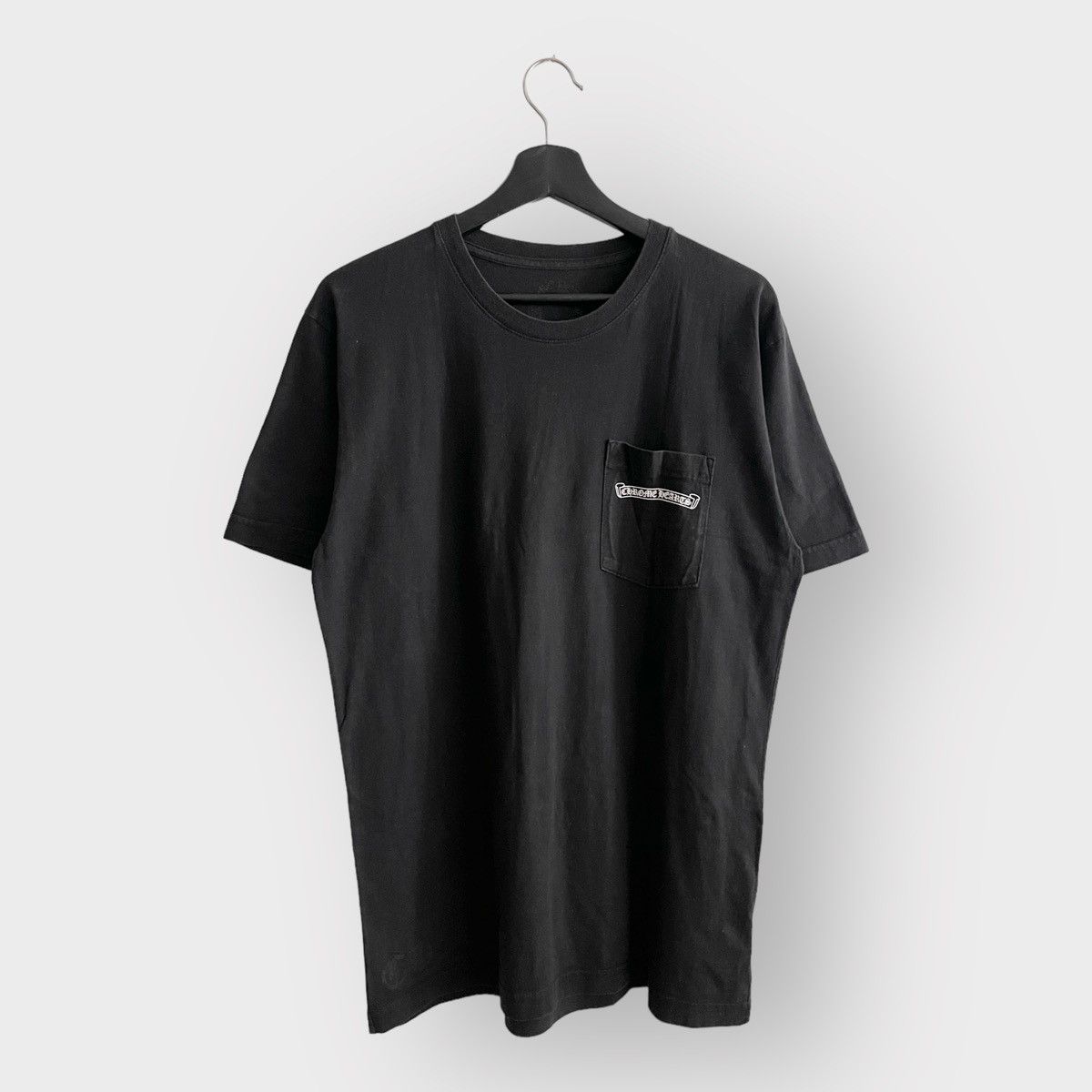 Chrome Hearts STEAL! 2010s Chrome Hearts USA Scripts Logo Pocket Tee ...