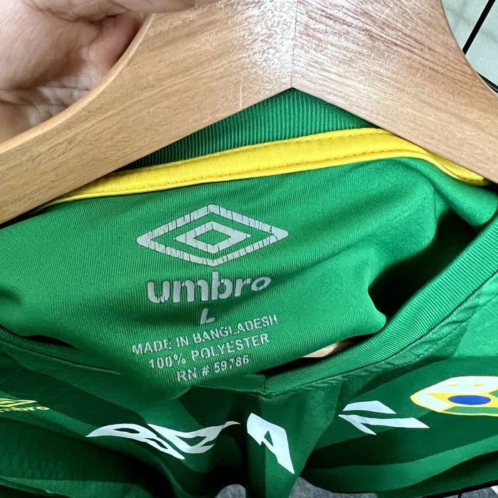 Umbro Umbro Brazil Long Sleeve Soccer Jersey | Grailed