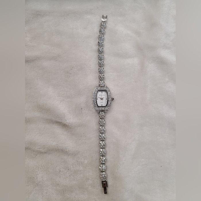 Vintage Vintage Main Line Time Women's Crystal Accented Watch | Grailed