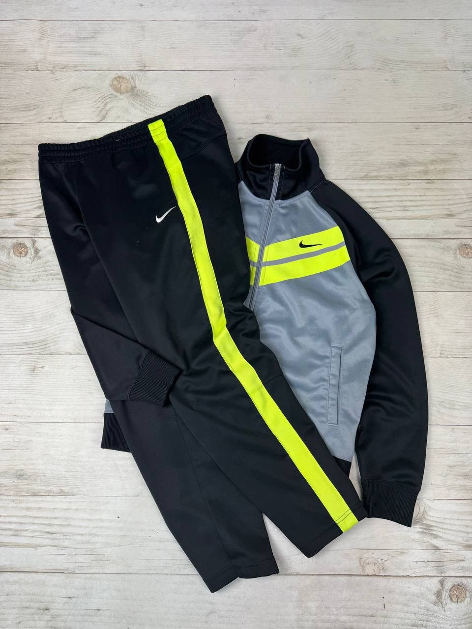 Nike × Streetwear × Vintage Vintage Nike Tracksuit Jacket And Pants ...