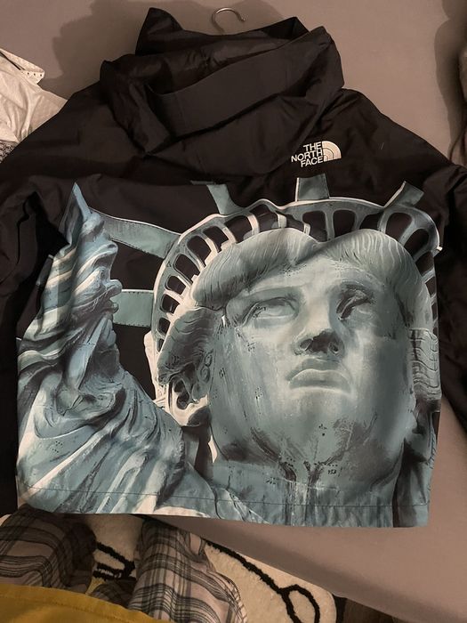 Supreme Statue of Liberty mountain jacket | Grailed