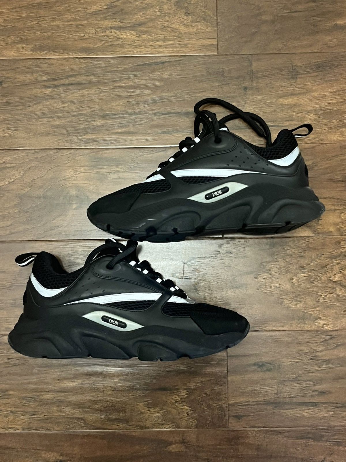 Dior Dior b22 Black | Grailed