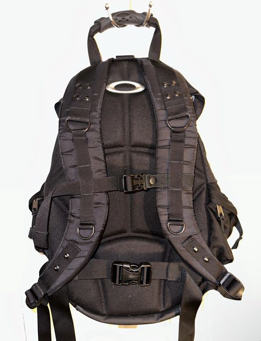 Oakley Oakley Icon Tactical 2.0 Backpack | Grailed