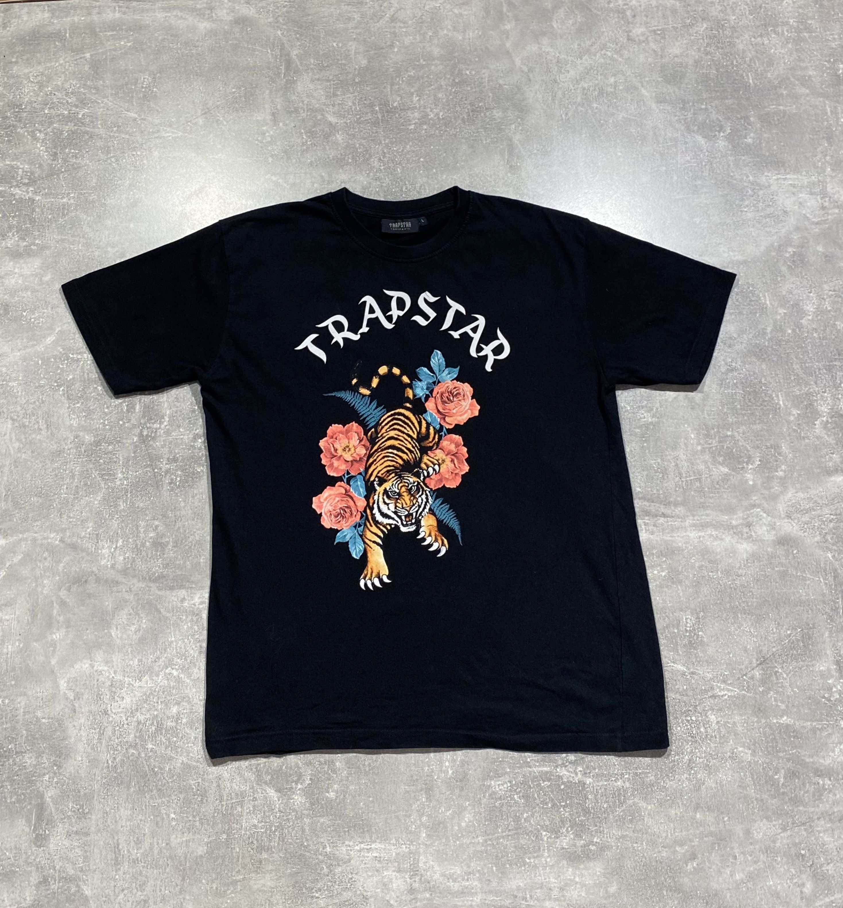 Animal Tee × Streetwear × Trapstar London TRAPSTAR Tiger and flowers ...