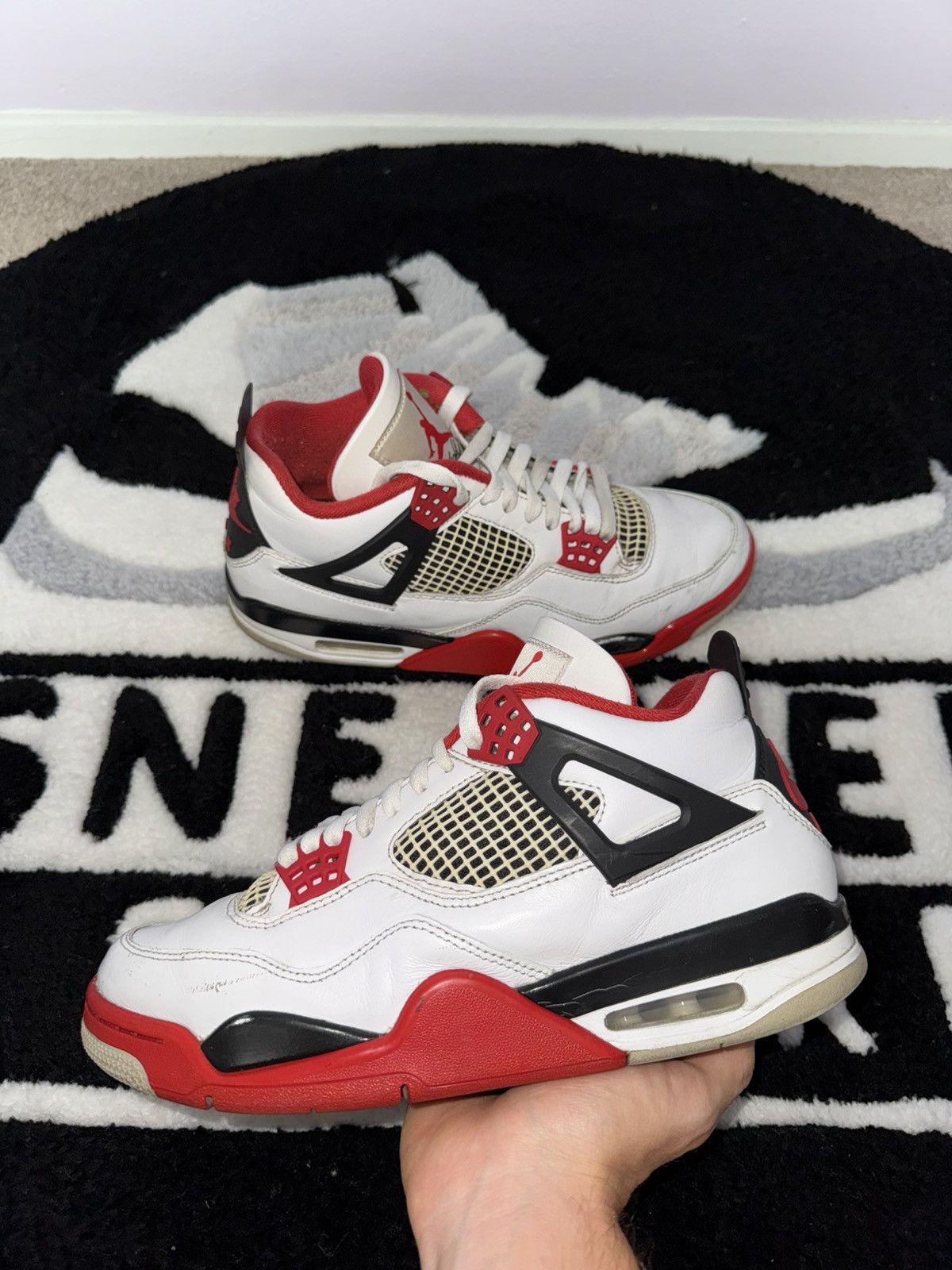 Jordan Brand Jordan 4 Retro OG Mid Fire Red (Size 8.5) | Grailed