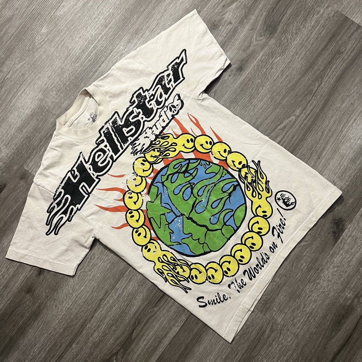 HELLSTAR Hellstar Smile The World’s On Fire Tee | Grailed