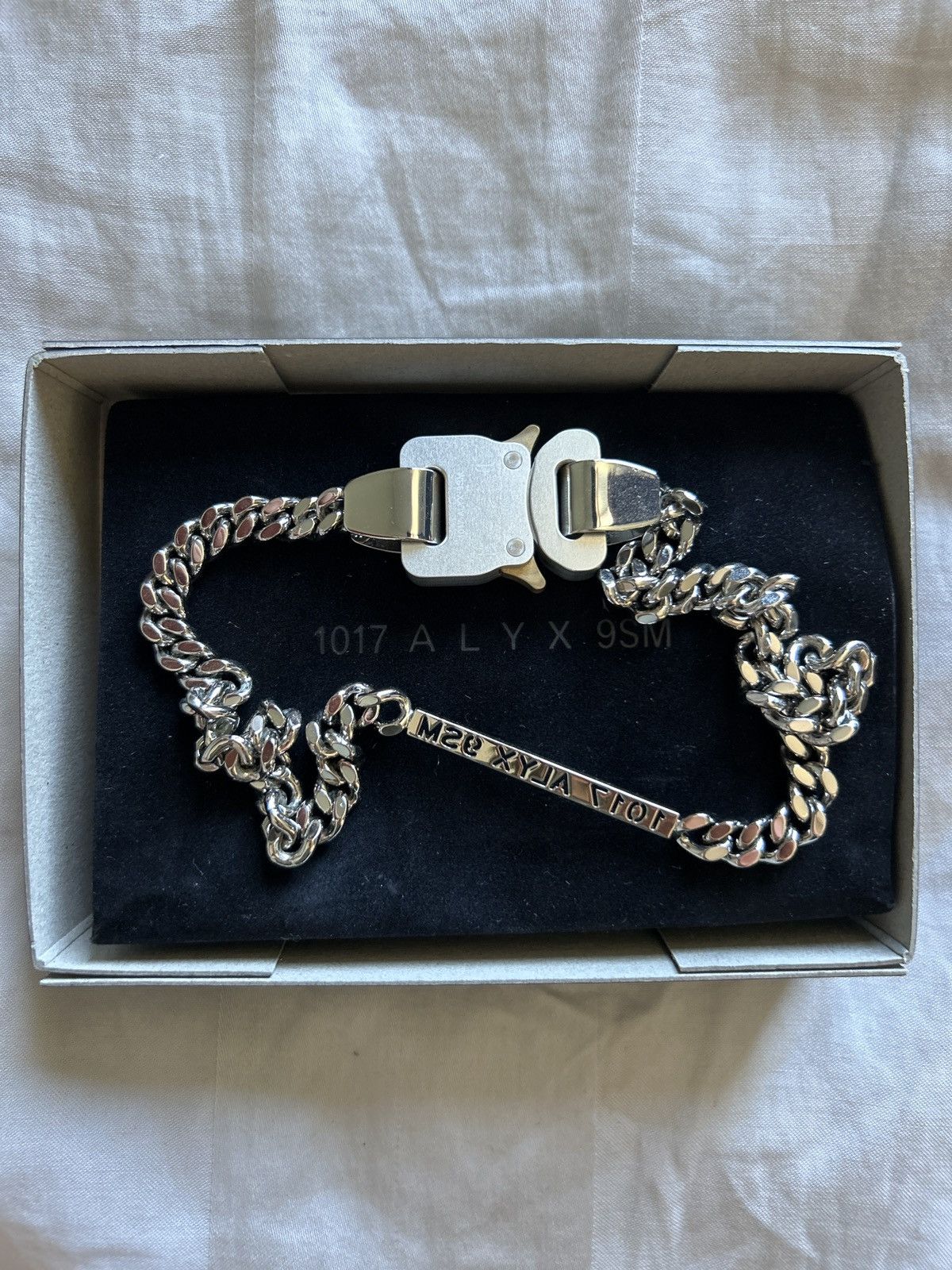 1017 ALYX 9SM 1017 ALYX 9SM silver bucket chain | Grailed