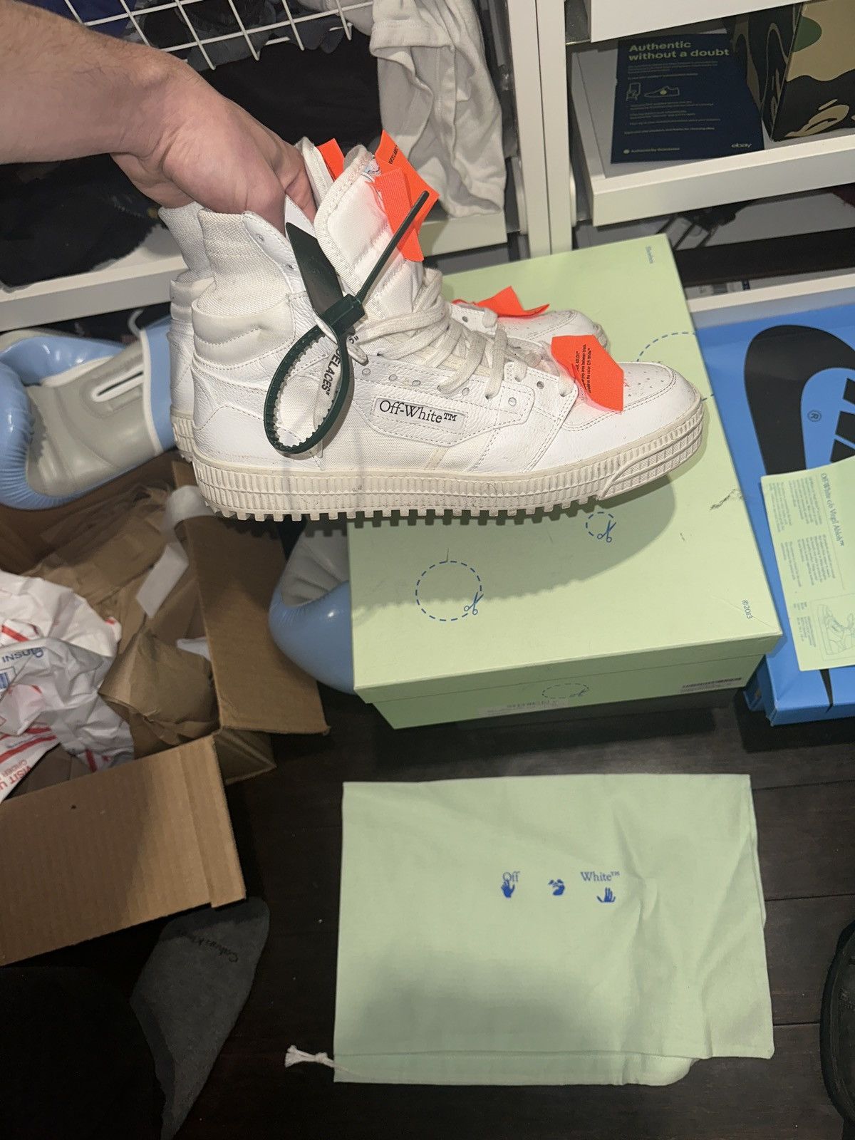 Off-White OFF WHITE 3.0 OFF COURT LEATHER SNEAKER - WHITE | Grailed