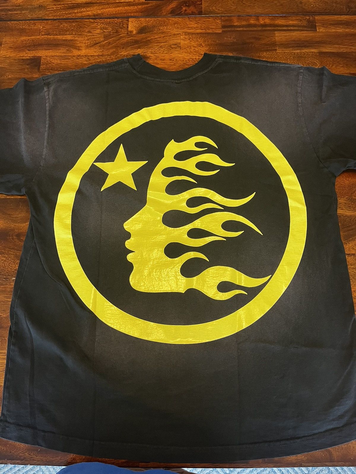 HELLSTAR Hellstar Sports Logo T-Shirt Black & Yellow | Grailed