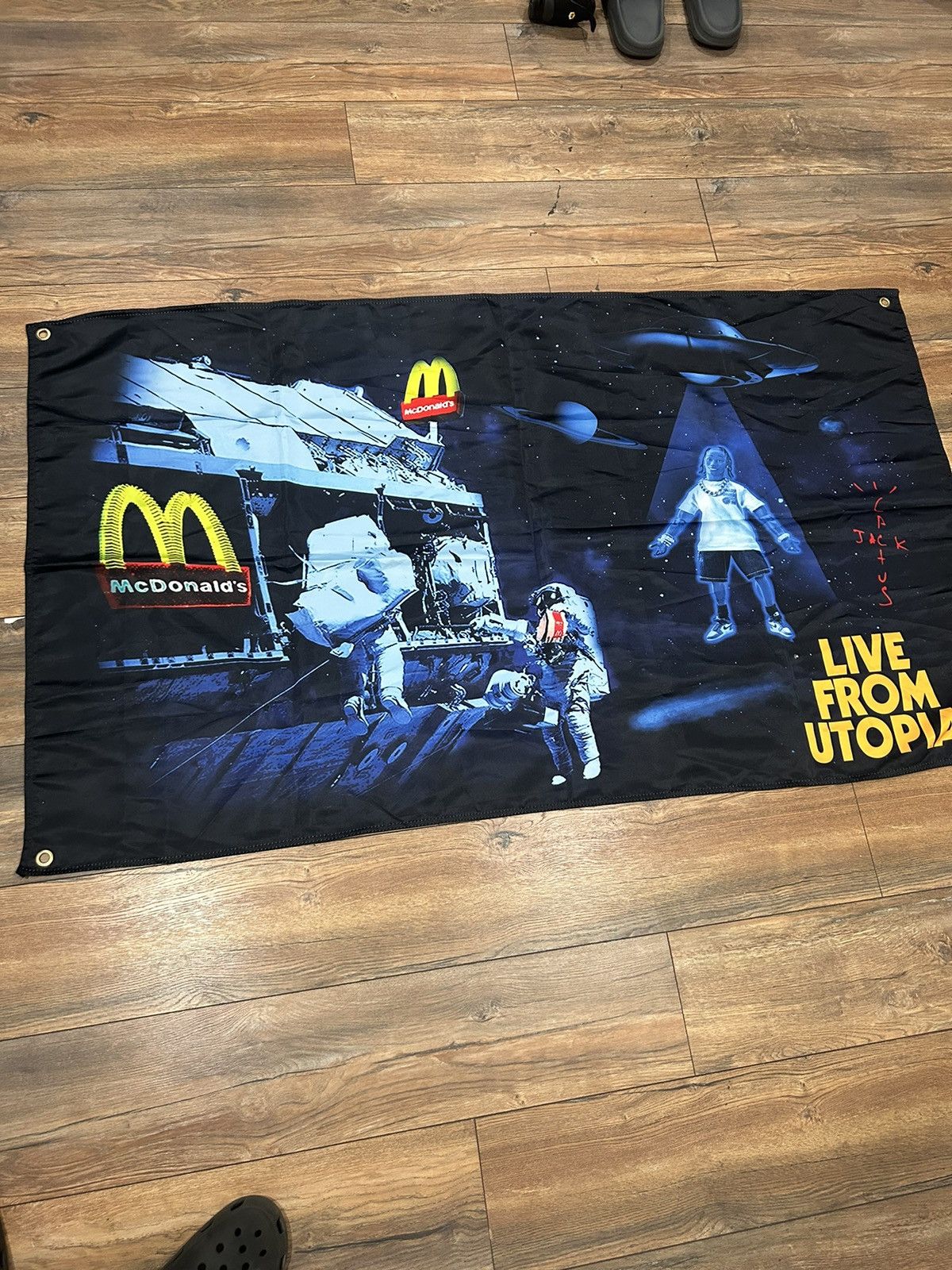 Travis Scott Travis scott welcome to utopia flag | Grailed