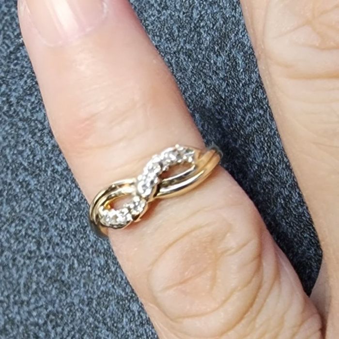Vintage 14K Yellow Gold Infinity Symbol Diamond Accent Pinky Ring | Grailed