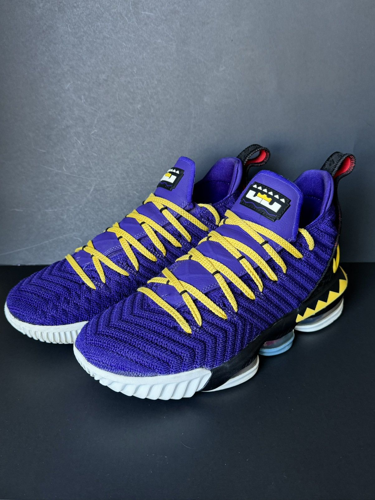 Nike Nike LeBron XVI 16 MARTIN Zoom Sz 9 Purple/Yellow Lakers | Grailed