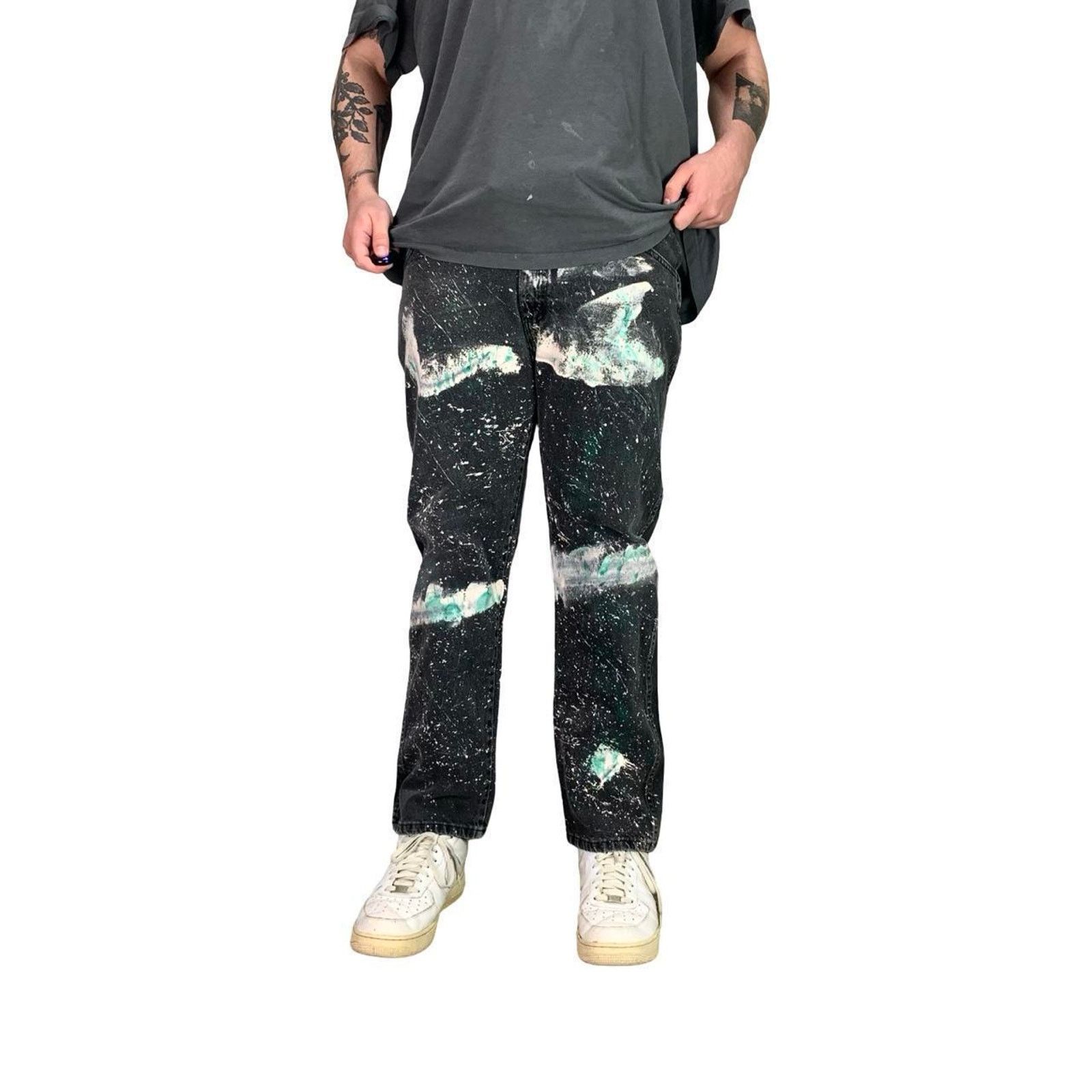 Streetwear × Vintage Vintage 90s paint splattered jeans | Grailed