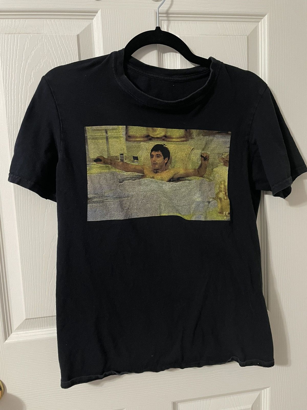Movie × Streetwear × Vintage Dope Tony Montana Scarface Bathtub Scene T ...