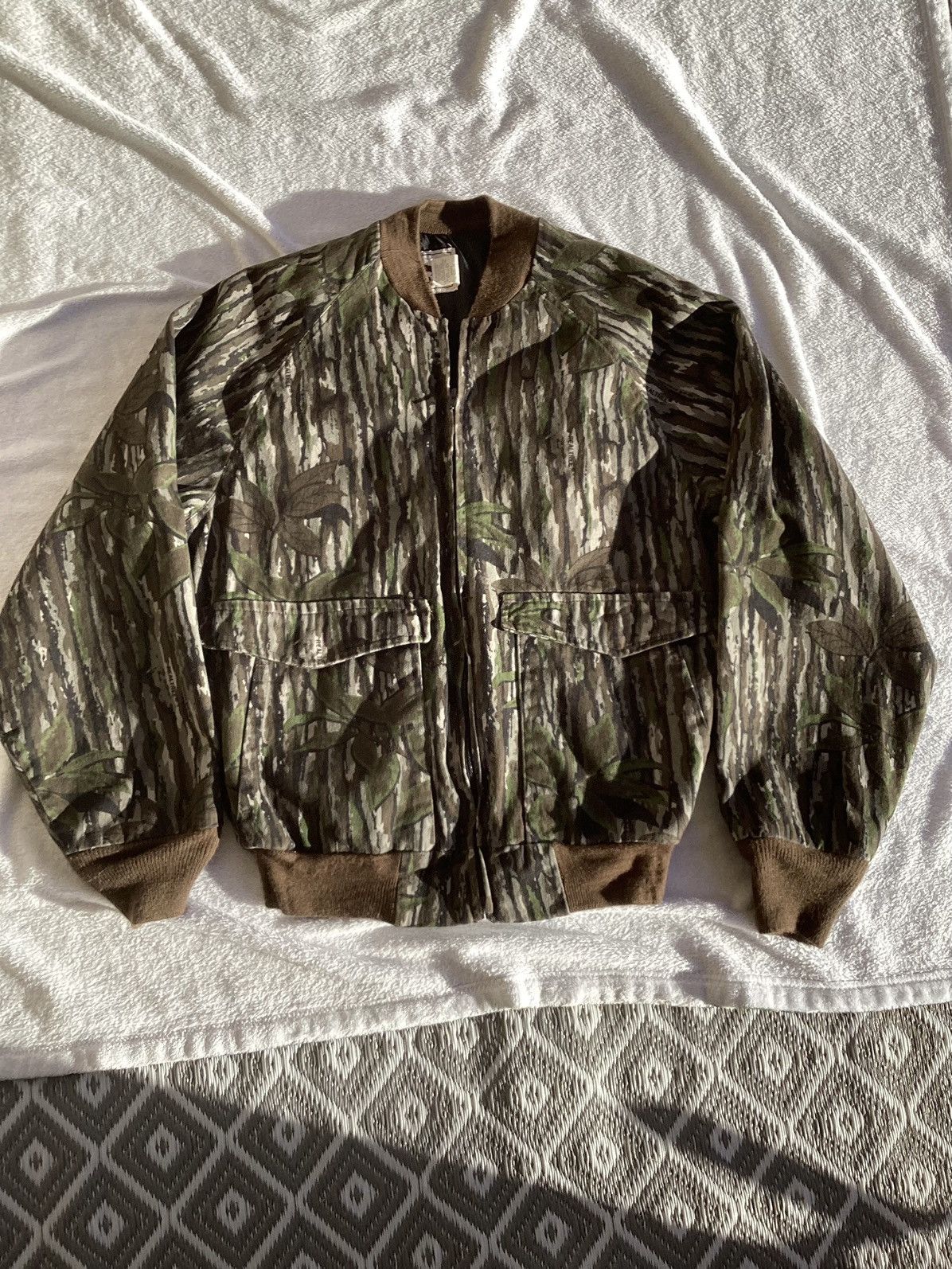 Realtree × Streetwear × Vintage Vintage Duxbak real tree zip up USA made camo hunting jacket ...