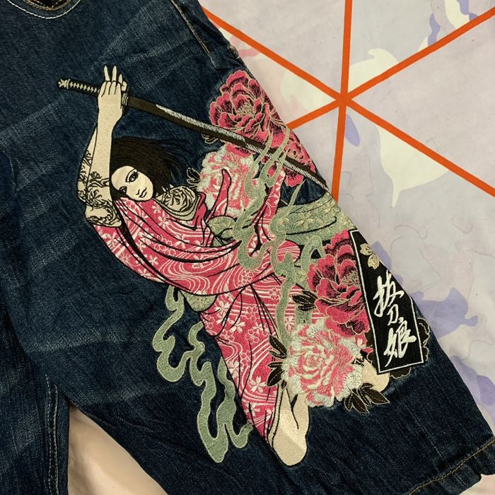 Vintage Divine Retribution japanese Women Samurai Embroidered Jorts ...