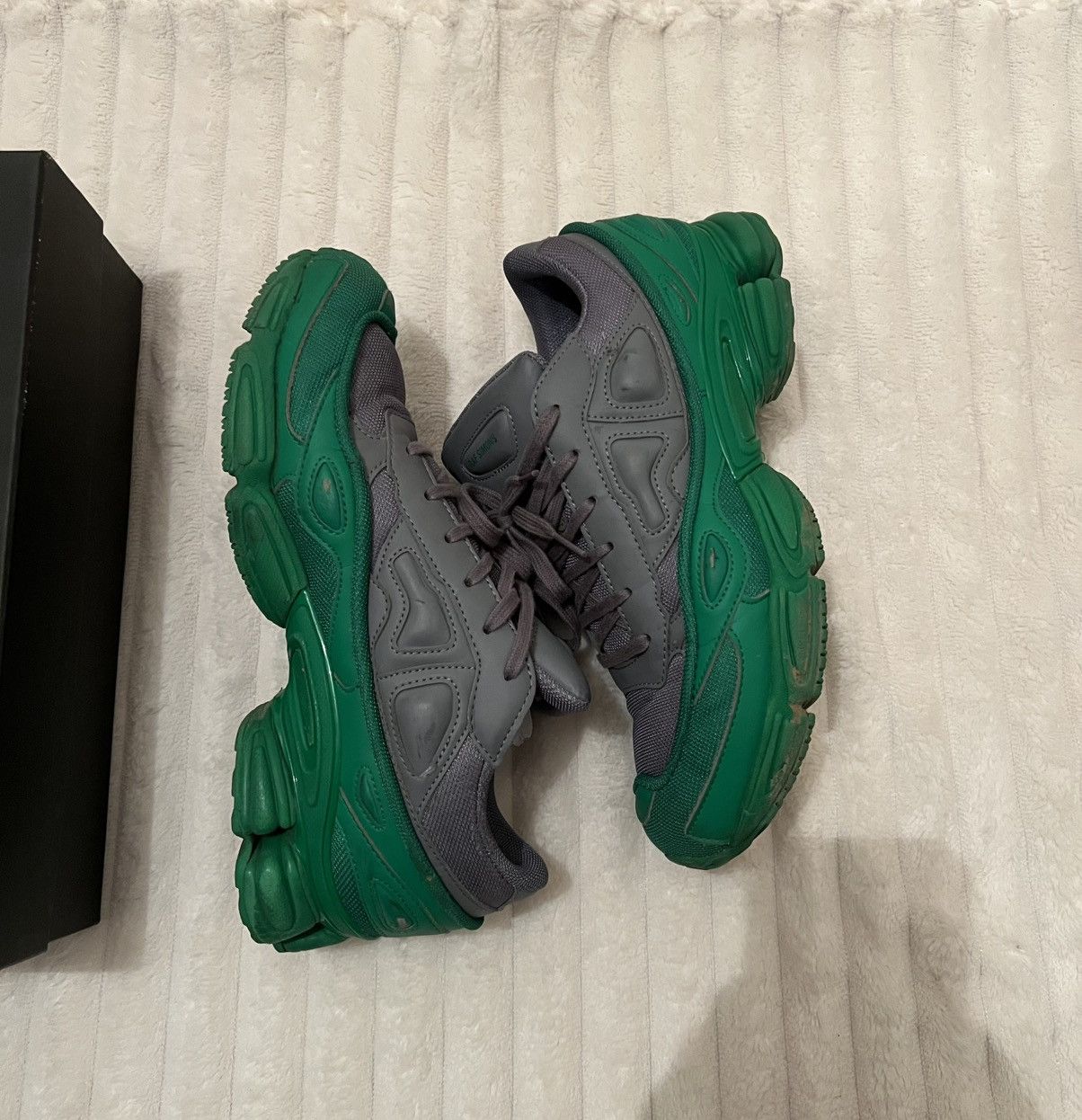 Raf Simons × Raf by Raf Simons Raf Simons adidas ozweego 3 color green ...