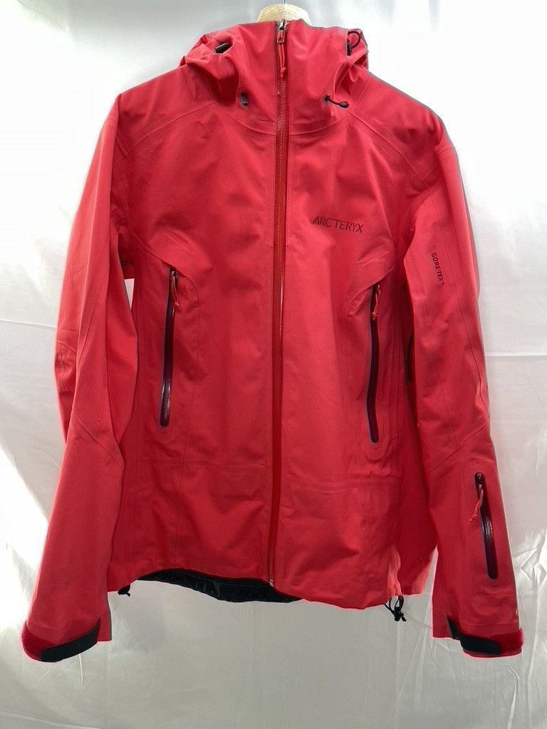 Arc'teryx ARCTERYX Tempest Insulated Pink Gore Tex Jacket Skiing | Grailed