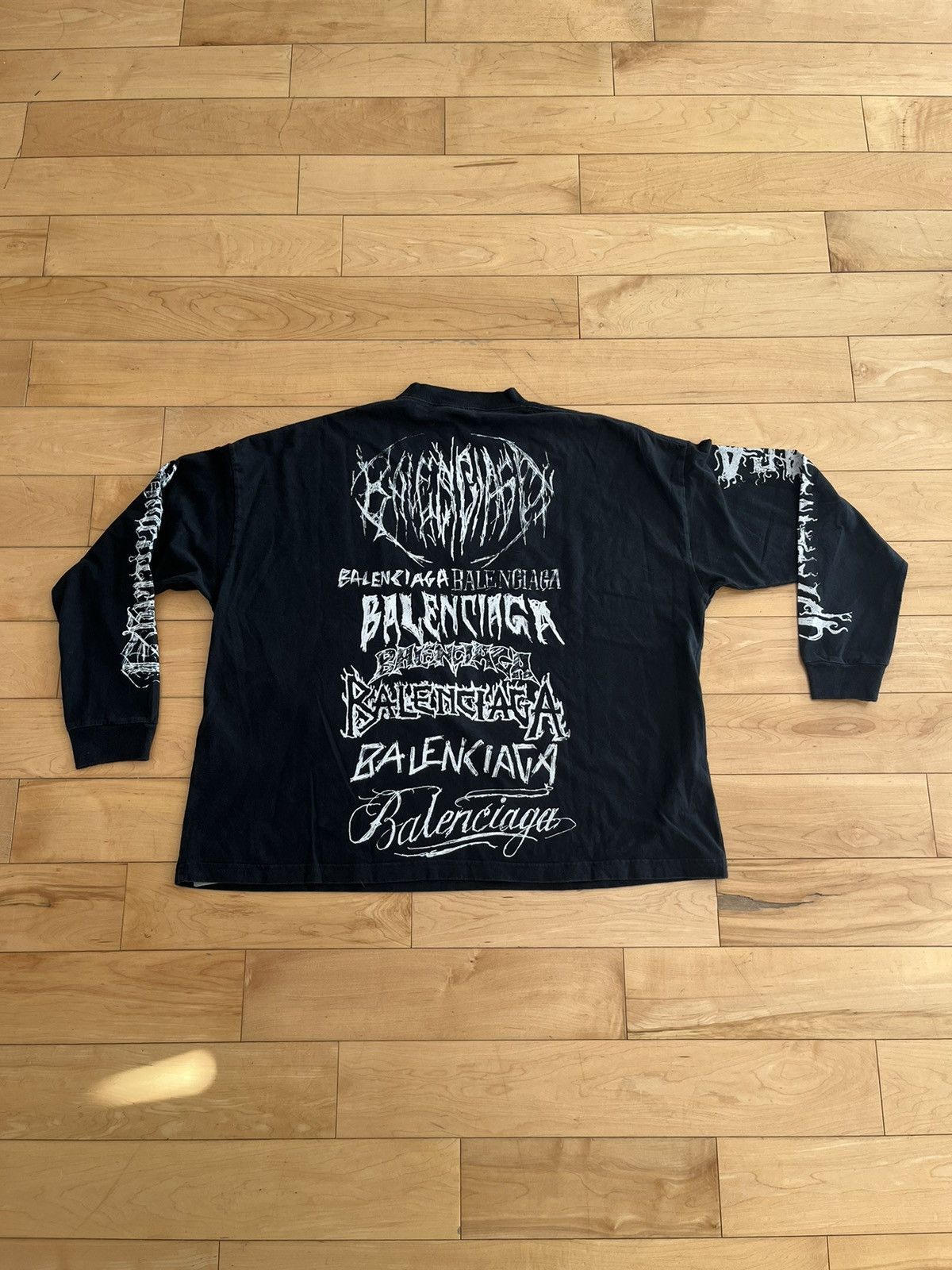 Balenciaga NWT - Balenciaga Metal Logos Long Sleeve T-shirt | Grailed