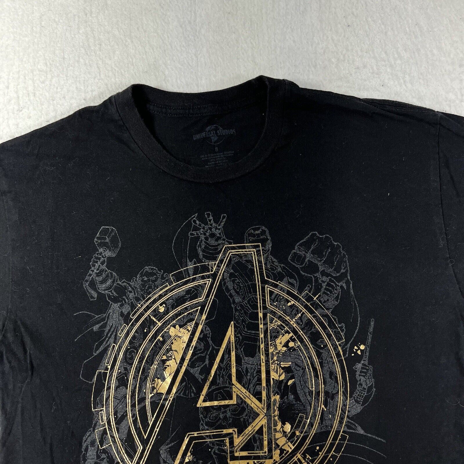 Marvel Comics Universal Studios Small Marvel Avengers Black T Shirt ...