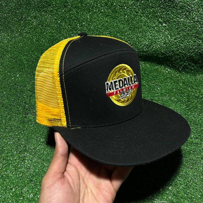 Vintage Puerto Rico Medalla Light Preimum Beer Trucker Hat.One Size ...