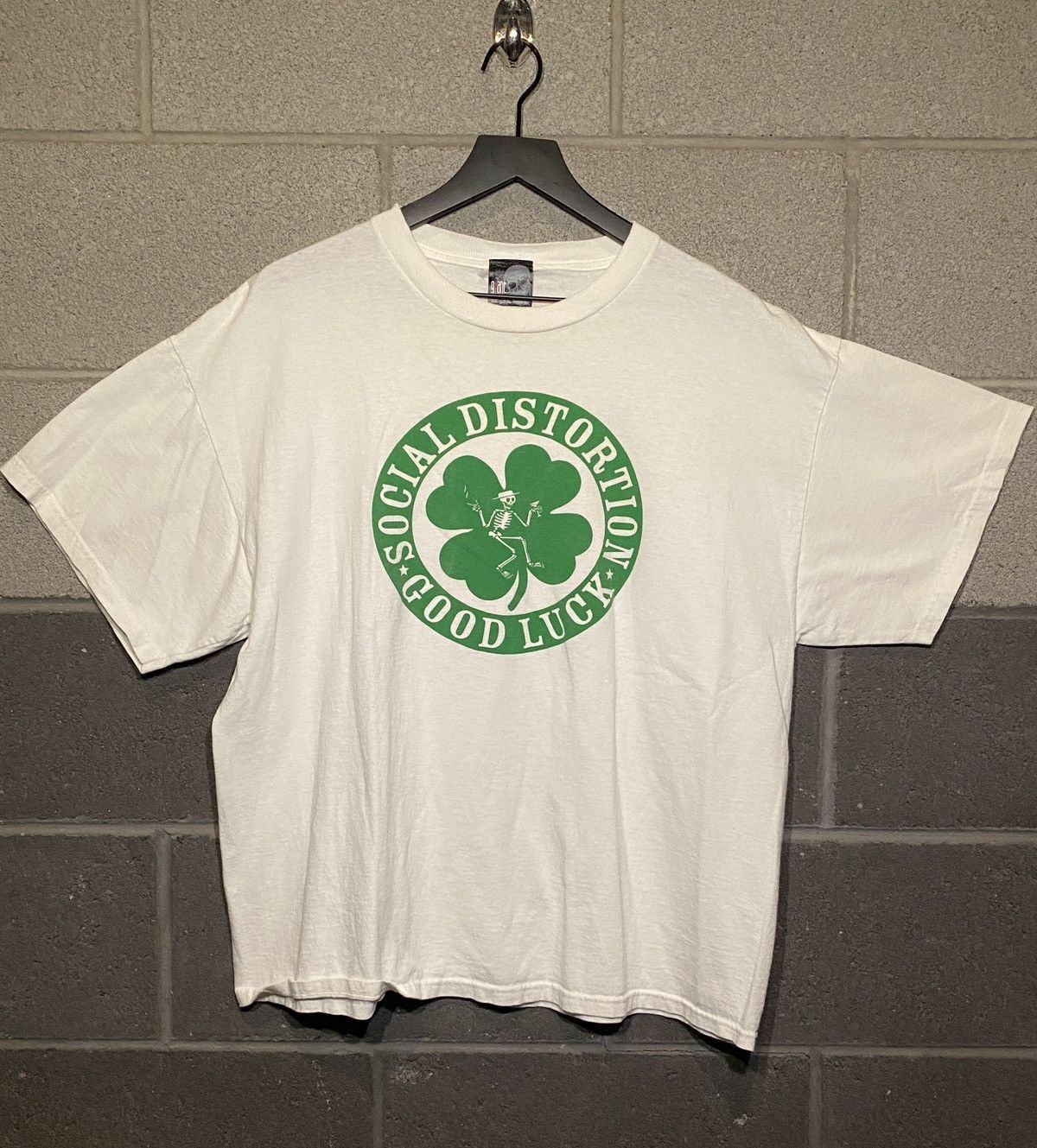 Vintage Vintage Social Distortion Good Luck Band Tee White Green Y2K ...