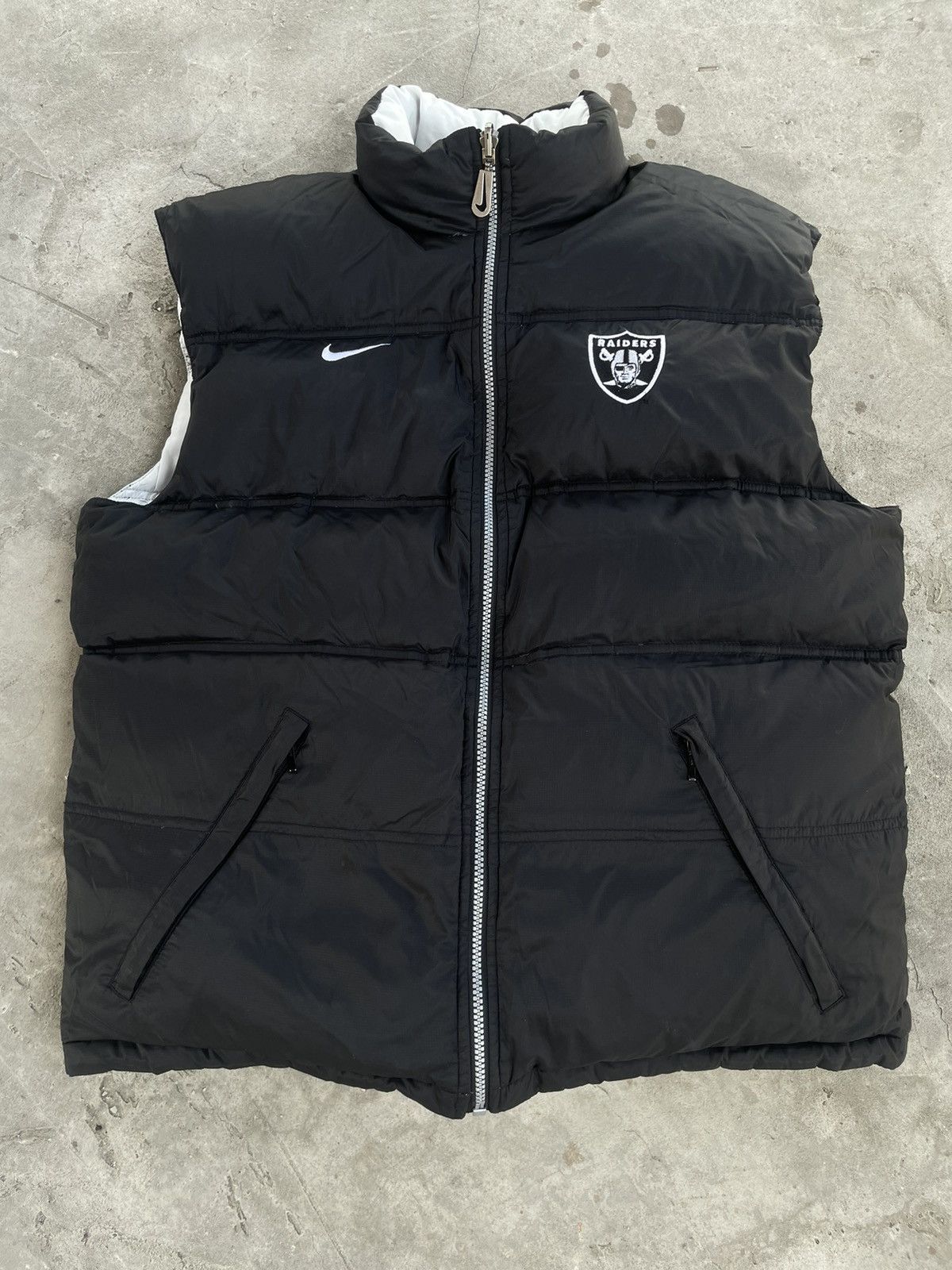 Nike × Vintage Nike vintage vest Double-sided raiders Black&White | Grailed