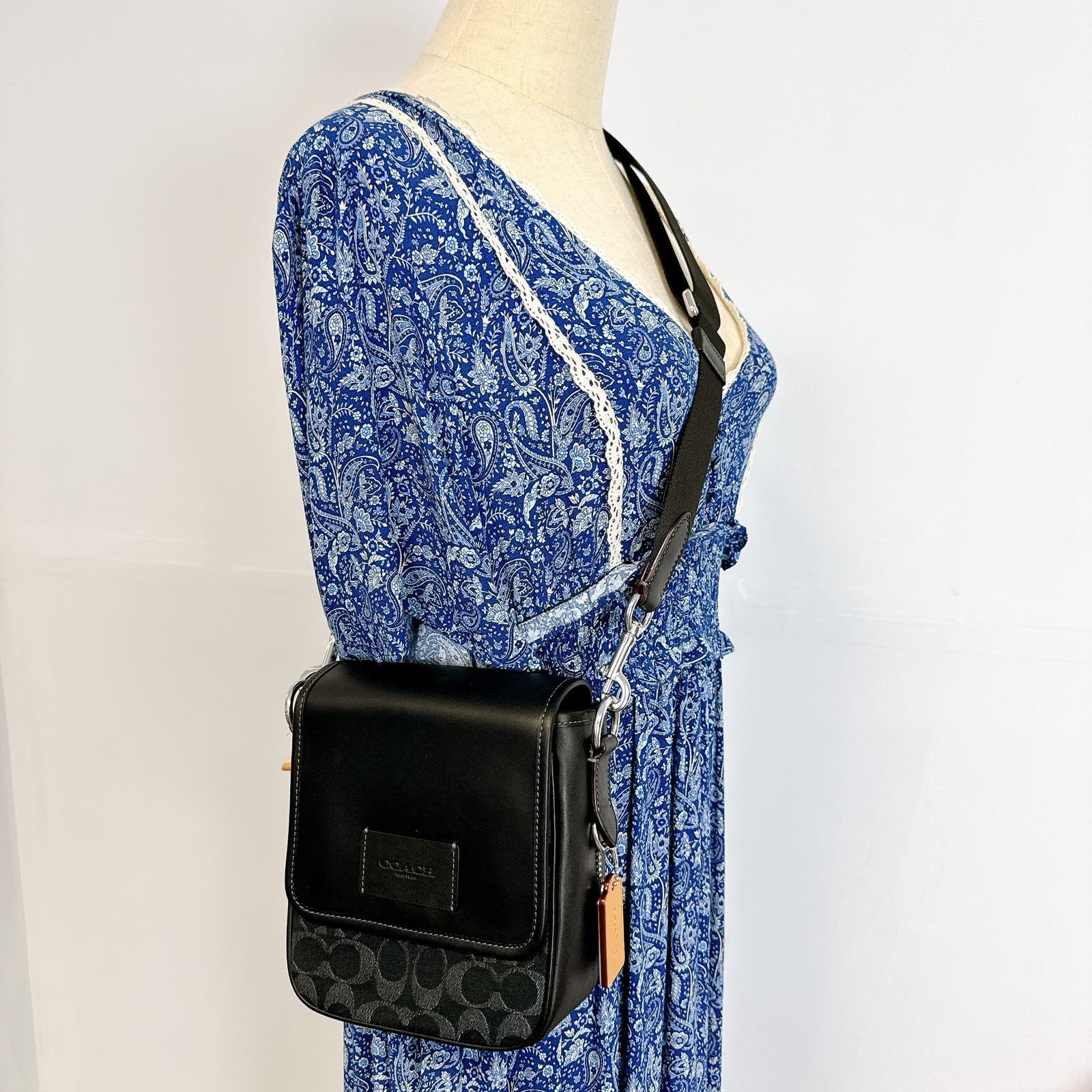 Coach Coach CO916 Lucas Crossbody In Signature Denim IN Black | Grailed