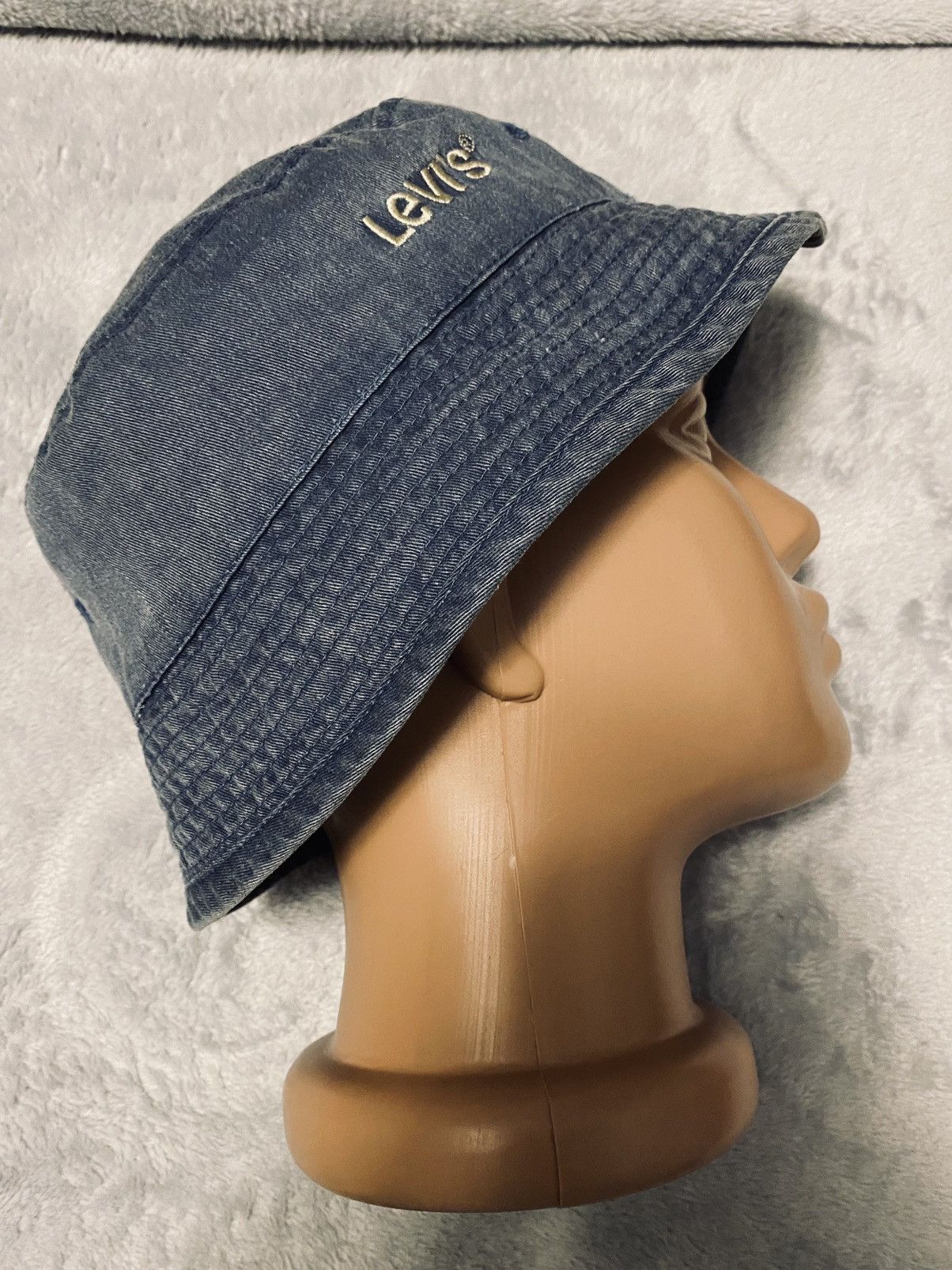 Levi's Hype Reversible Levis Bucket Hat 🎩 | Grailed