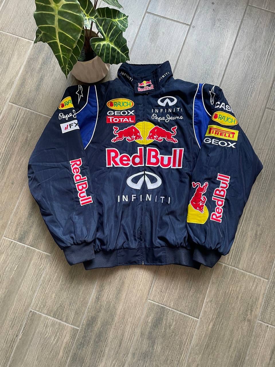 Formula 1 × Racing × Red Bull Red Bull Racing F1 Infinity vintage ...