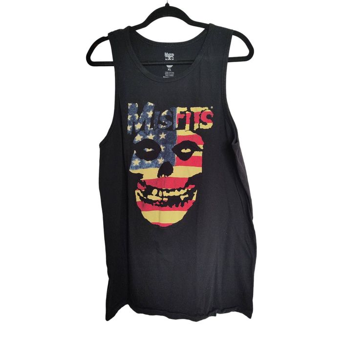 Misfits Misfits American Flag Crimson Skull BandMerch Graphic Tank ...
