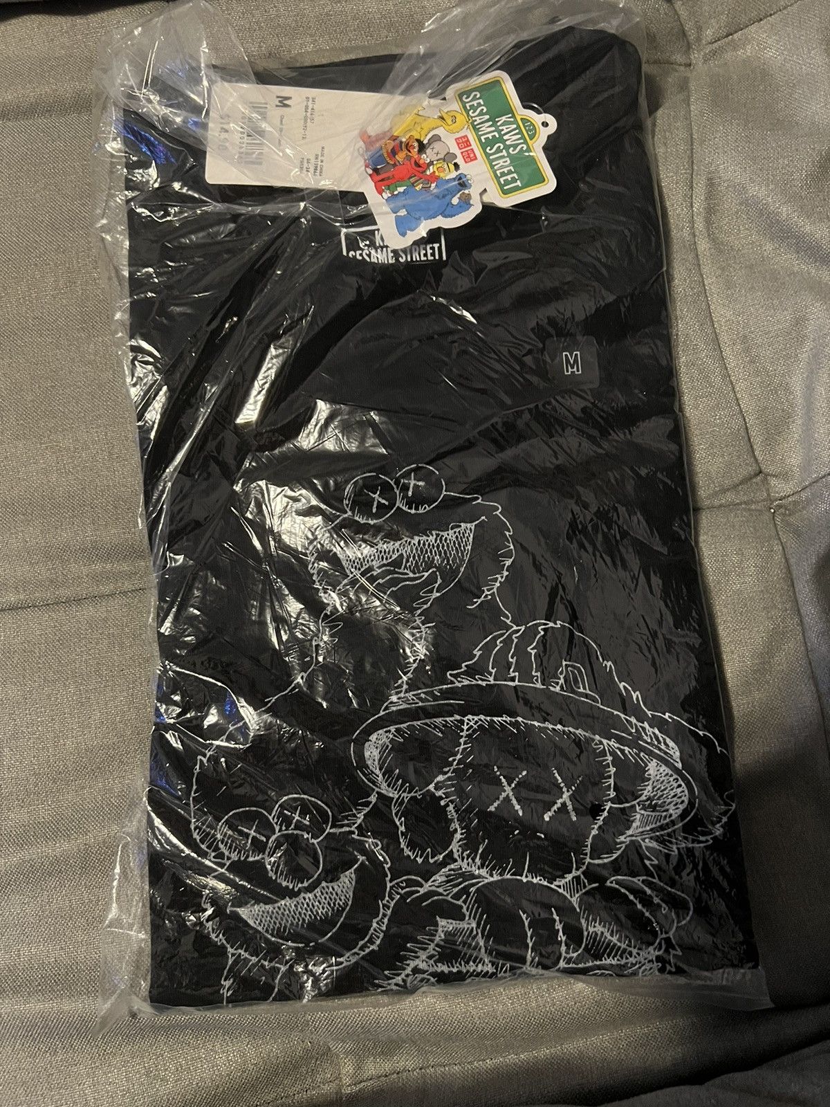 Kaws × Uniqlo KAWS Uniqlo x Sesame Street Companion Trash Can Outline ...
