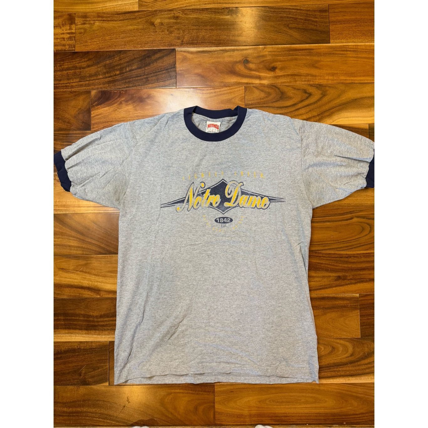 Nutmeg Size L - vintage 1990s Nutmeg Notre Dame Tshirt Rare | Grailed