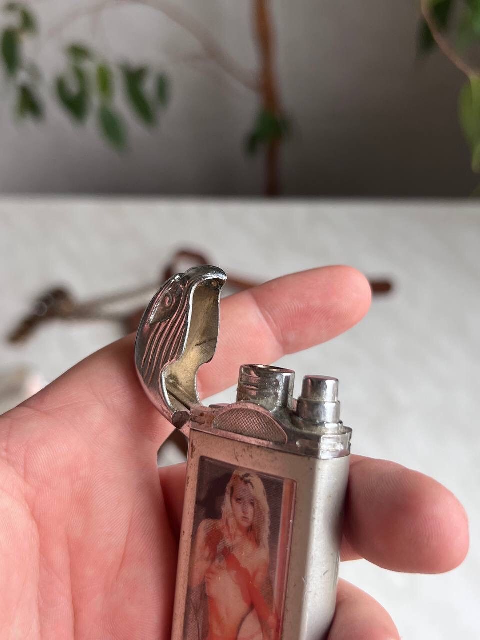 Vintage Y2K ELEGANCE SEXY GIRLS 90s EAGLE LID GREEN FIRE LIGHTER | Grailed