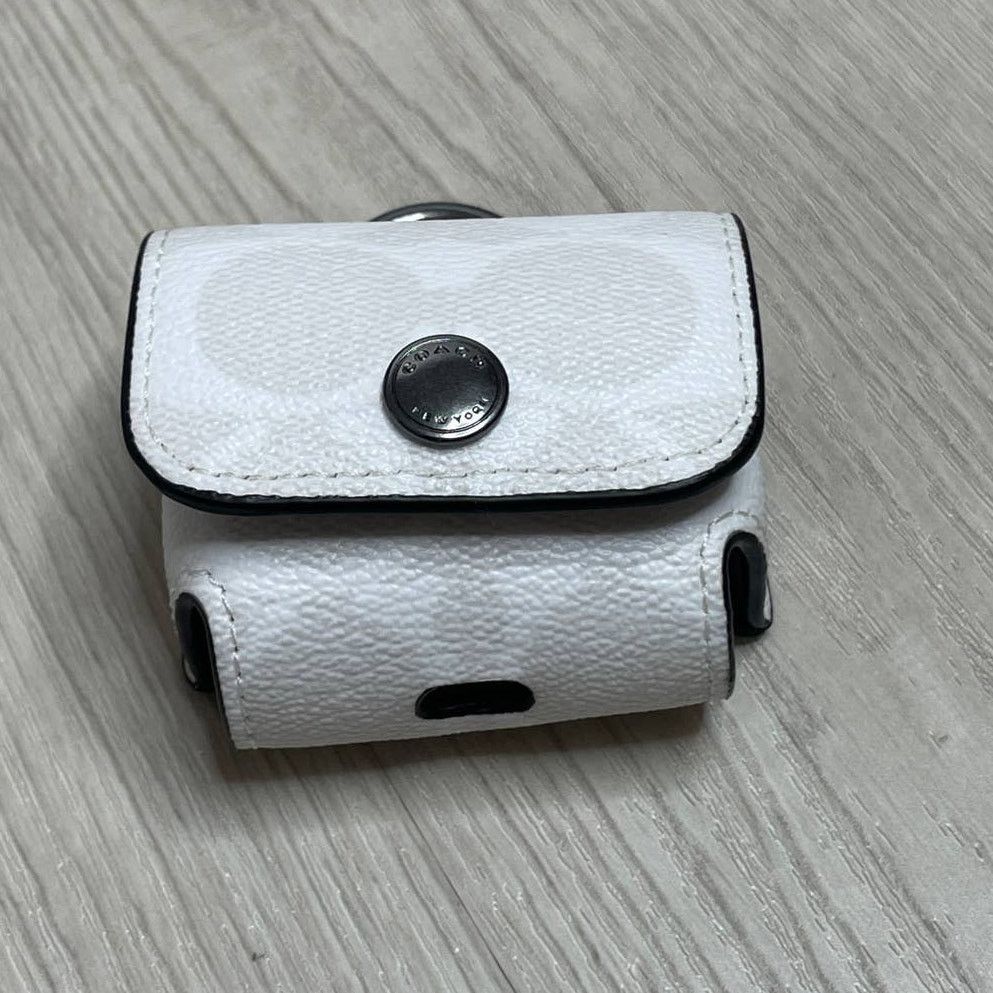 Coach Coach Earbuds Case for the AirPods Pro Signature Canvas | Grailed