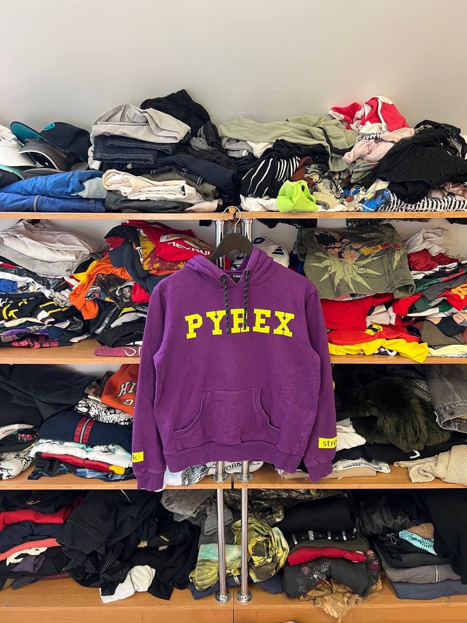 Pyrex Vision × Streetwear × Virgil Abloh Pyrex Vision Glamour Big Logo ...