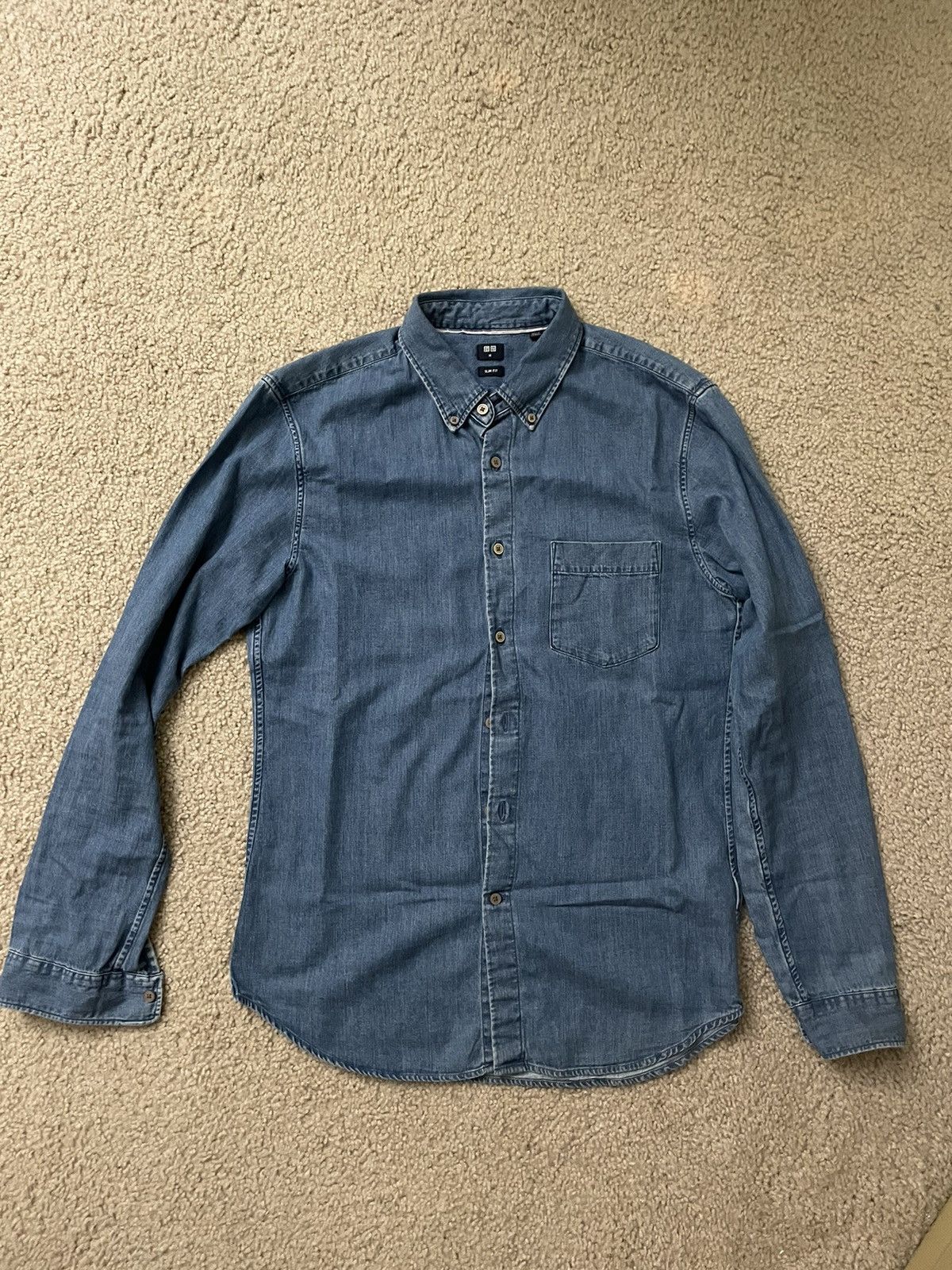 Uniqlo Uniqlo denim shirt slim fit | Grailed