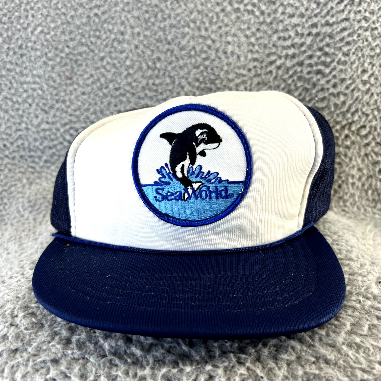 Vintage Vintage Seaworld Snapback Hat White Blue Shamu Killer Whale ...