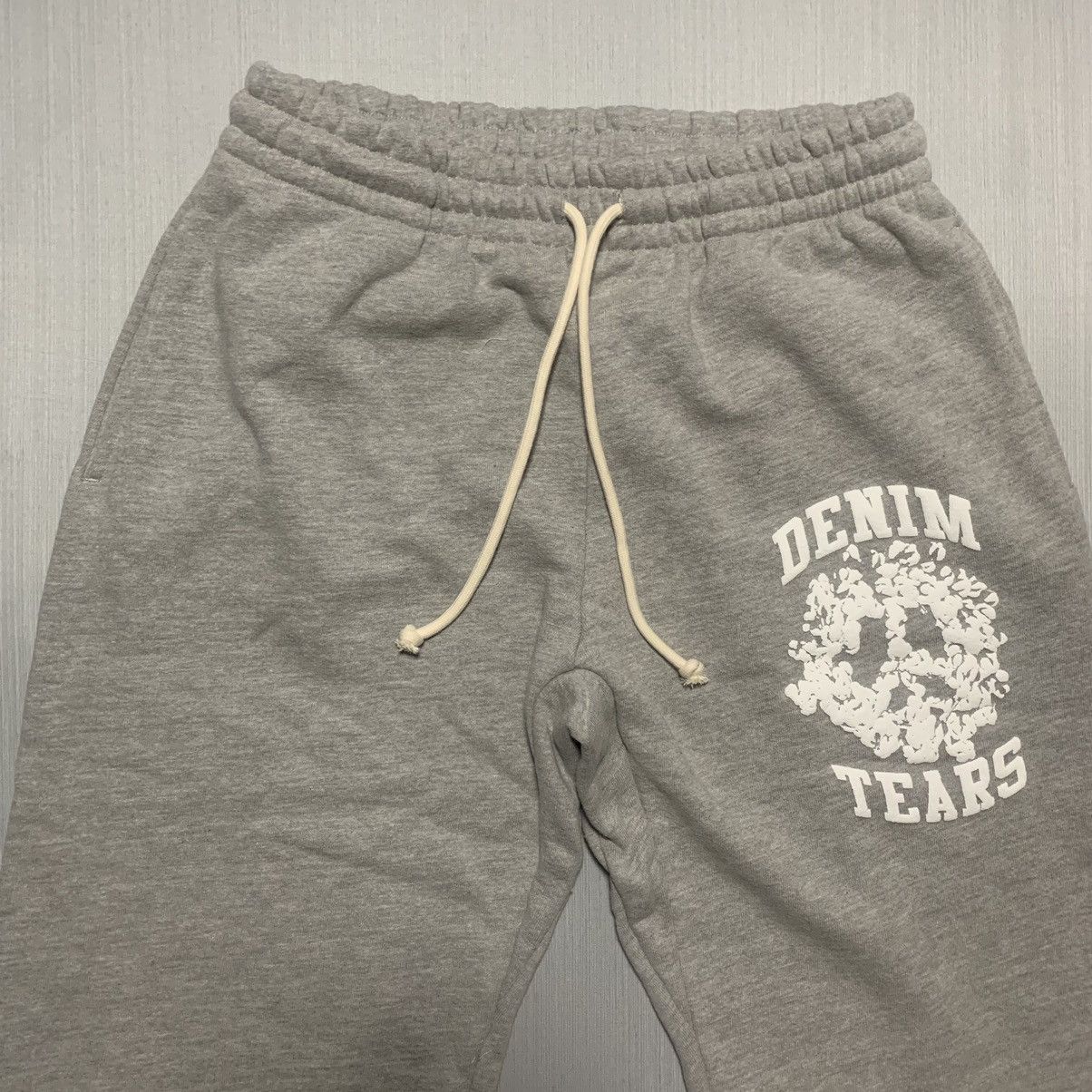 DENIM TEARS Denim Tears Cotton Wreath Sweatpants | Grailed