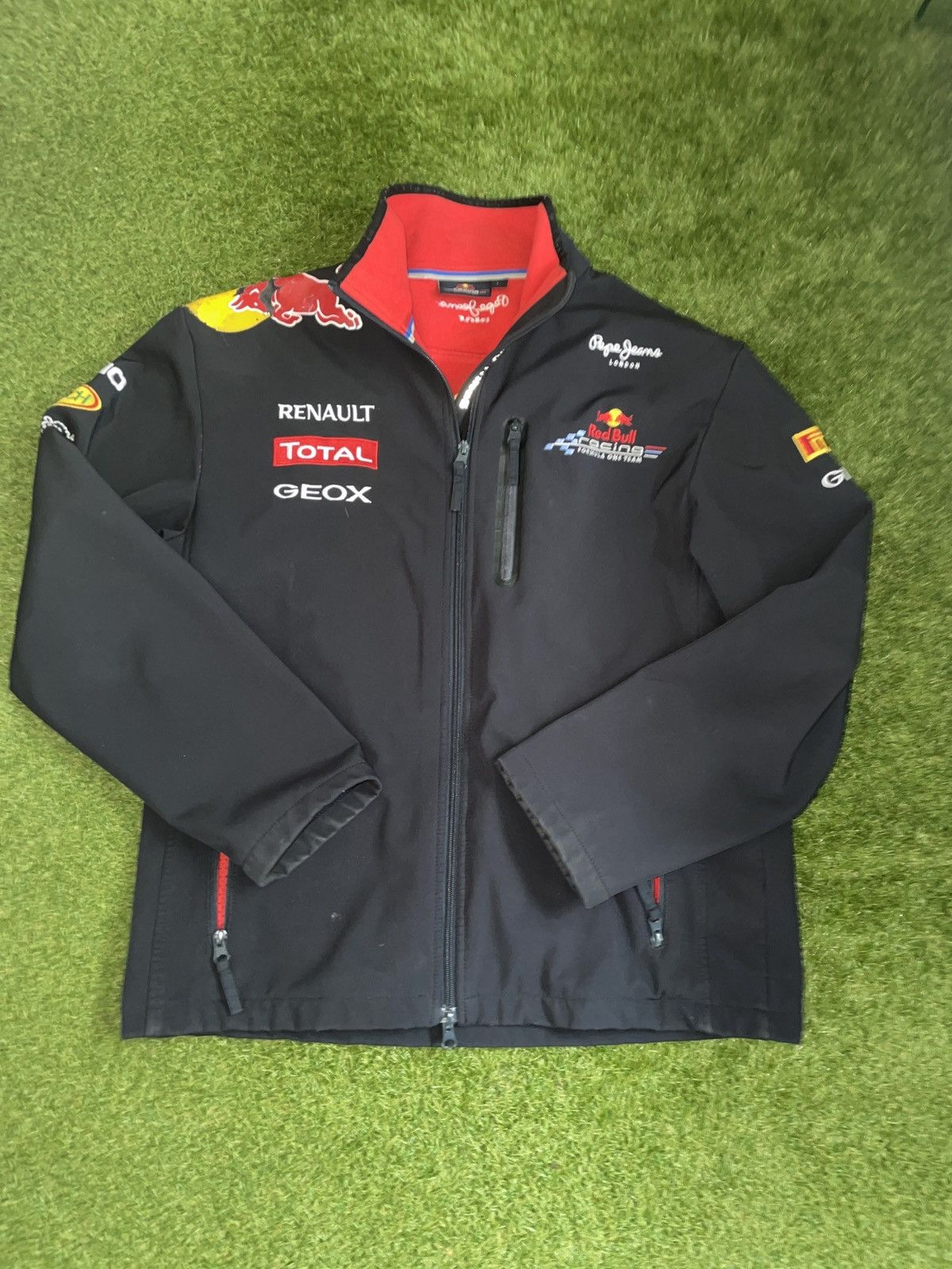 Red Bull × Streetwear × Vintage Red bull vintage F1 team jacket | Grailed