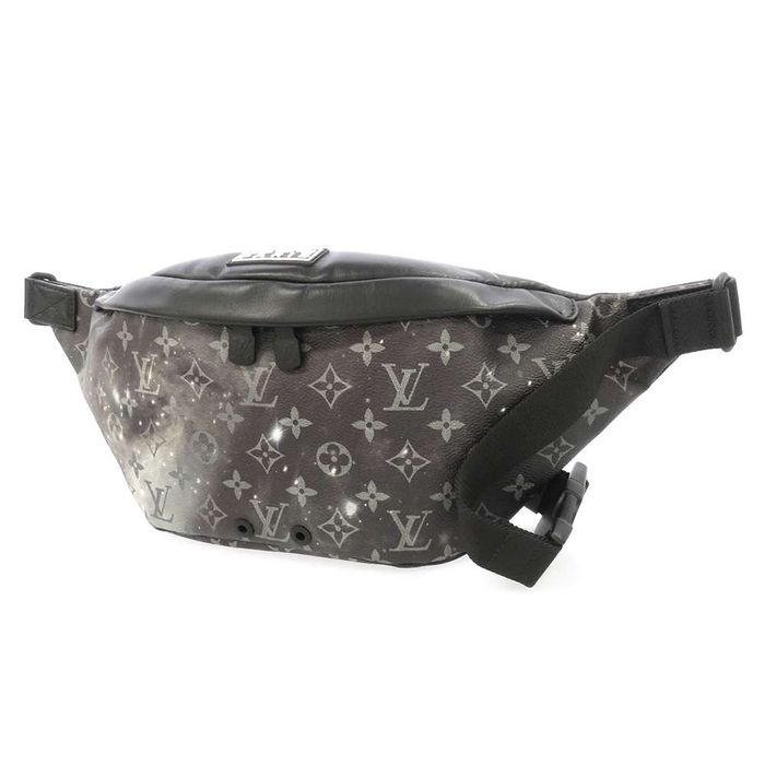 Louis Vuitton Louis Vuitton Body Bag Monogram Galaxy Discovery Bum Bag Black | Grailed