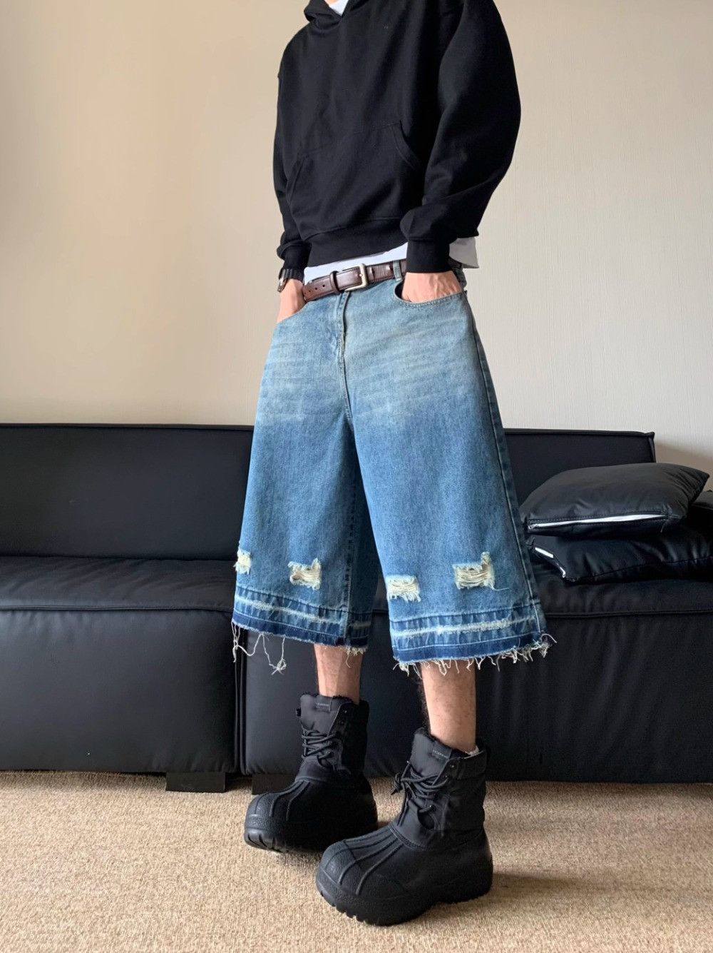 Distressed Denim × Streetwear × Vintage Ripped Frayed Leg Vintage Blue ...