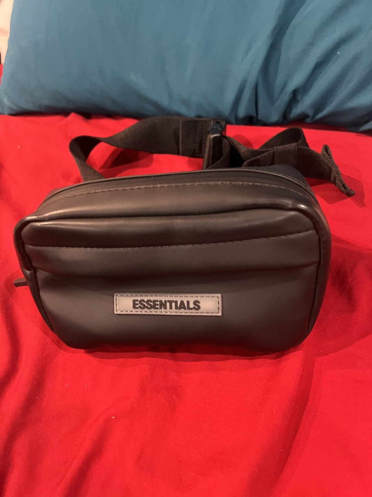 Essentials Essentials cross body bag | Grailed