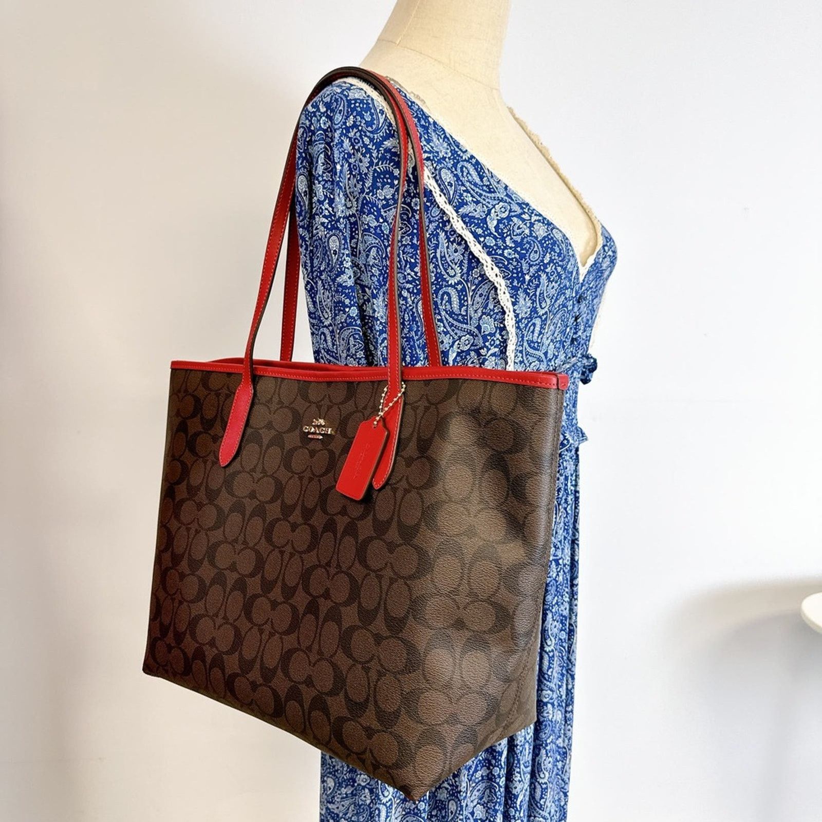 Coach Coach 5696 City Tote In Signature Canvas Brown 1941 Red | Grailed