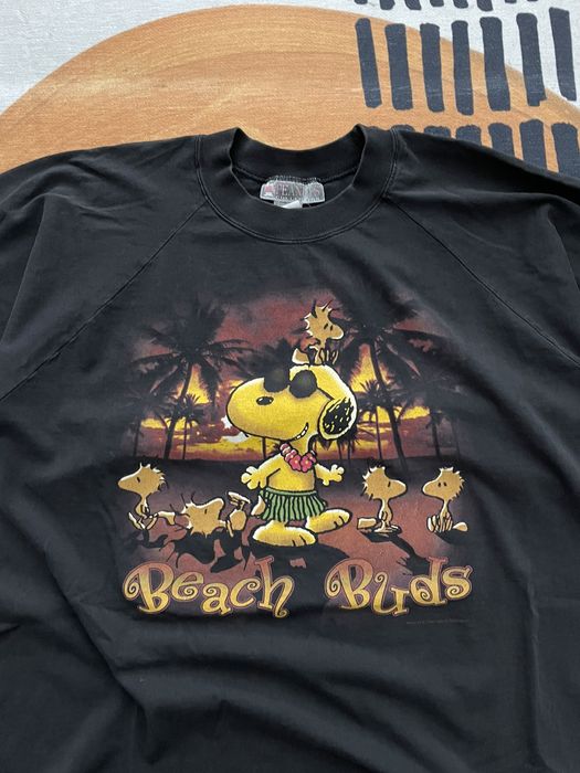 Vintage Vintage 90s Peanuts Collection Snoopy Beach Buds Graphic tee ...