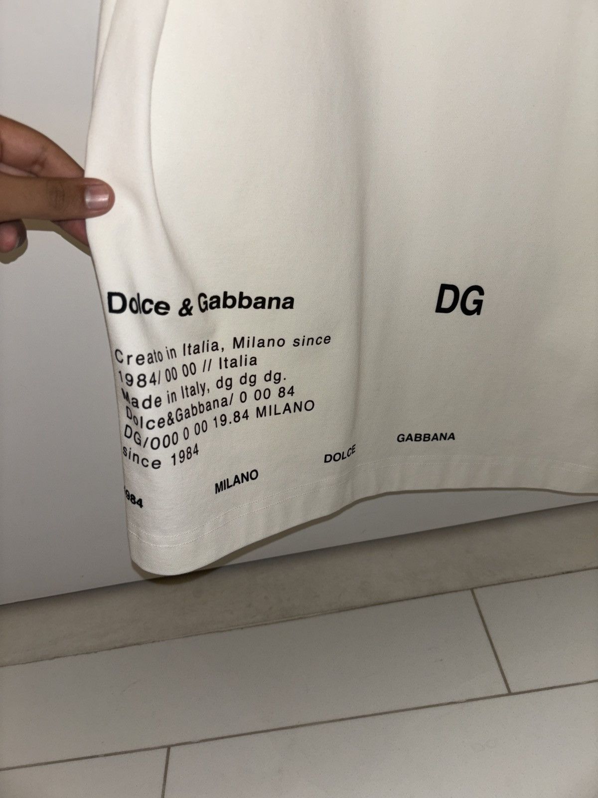 Dolce & Gabbana DOLCE & GABBANA Oversized DG Spray Logo | Grailed