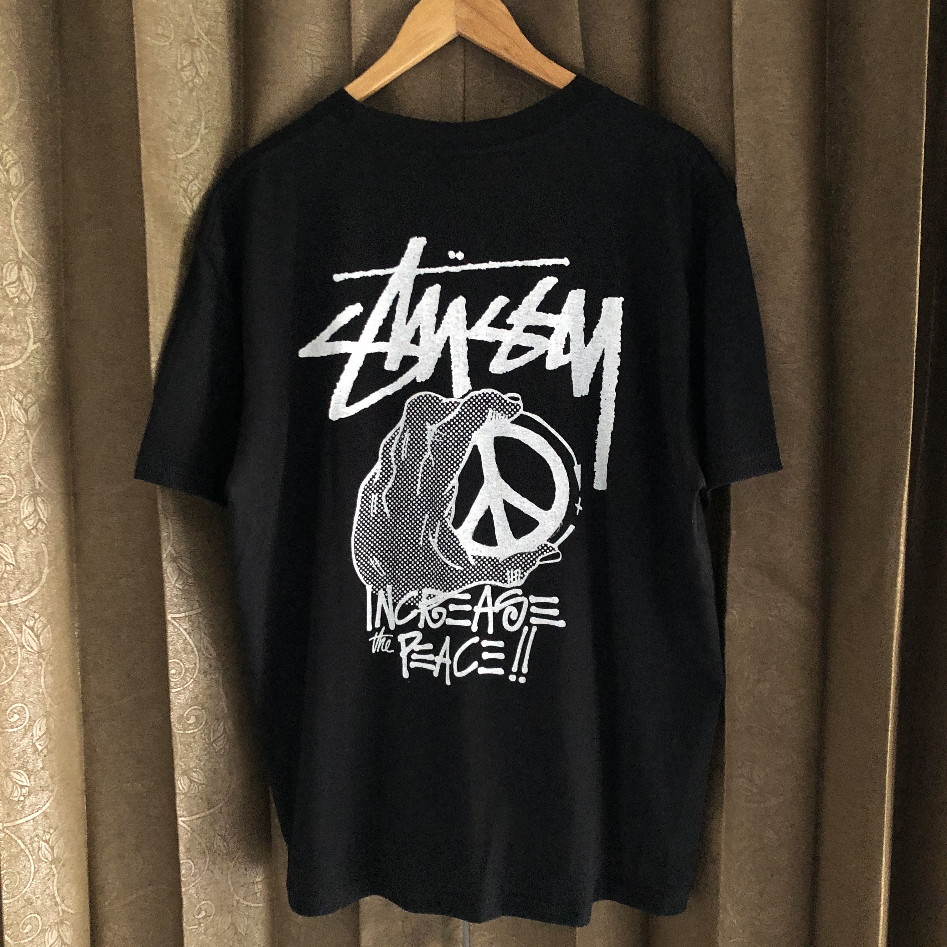 Streetwear × Stussy RARE Stussy Peace Hands Logo Tee Large | Grailed