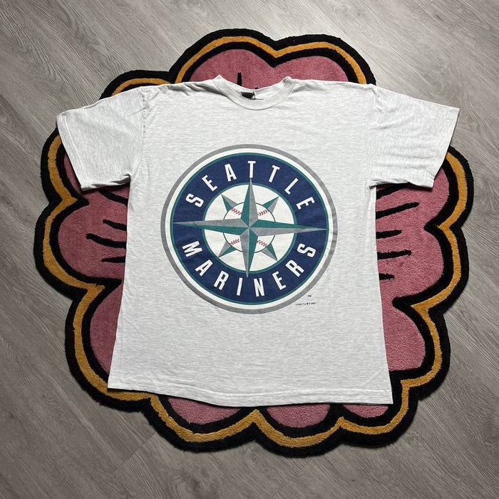 Vintage Vintage 90’s Logo 7 Seattle Mariners Big Logo Graphic Tshirt ...